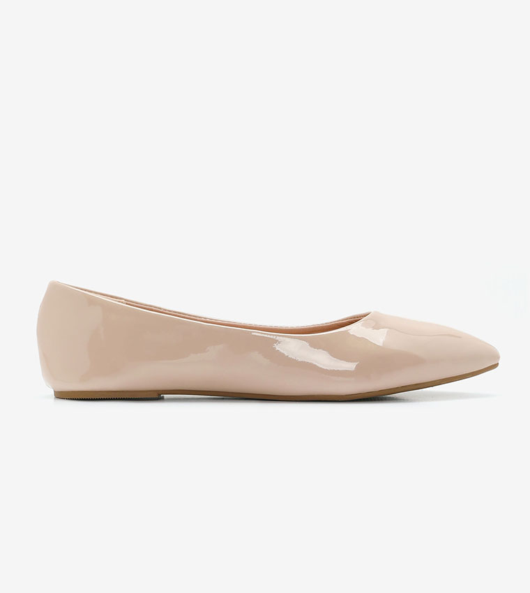 Buy Ardene Basic Pointy Ballerina White In White | 6thStreet Kuwait