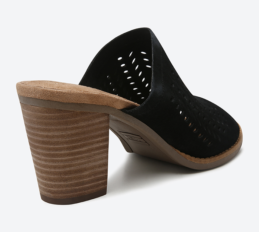 Buy Toms Mule Black 10009811 In Black | 6thStreet Bahrain