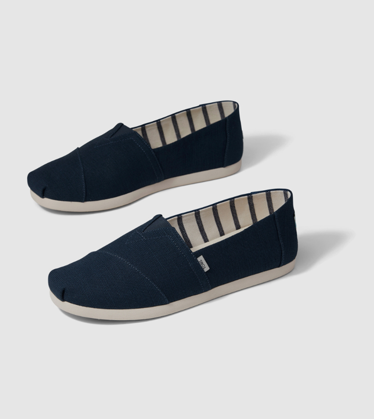 Buy Toms Casual Shoes For Men Blue In Blue | 6thStreet Saudi Arabia