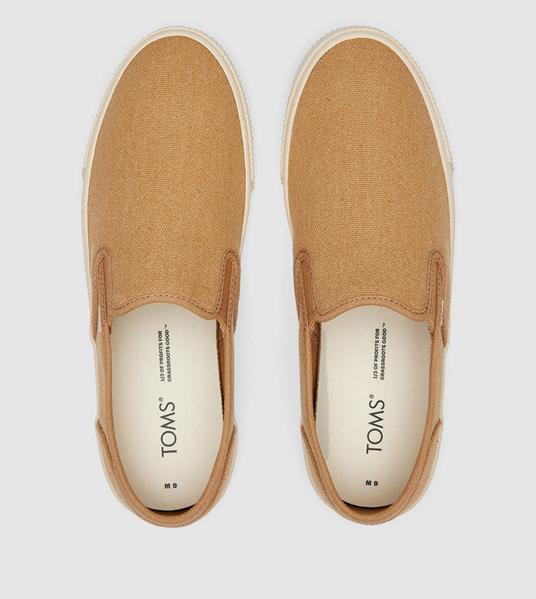 Buy Toms Baja Woven Slip On Shoes In Brown | 6thStreet Qatar