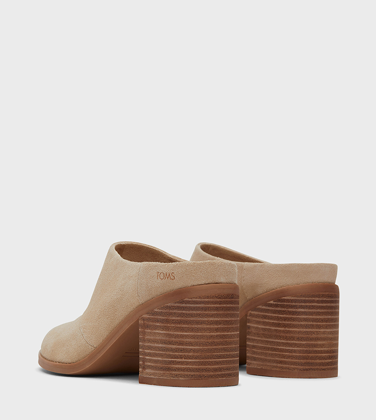 Buy Toms EVELYN Block Heel Mules In Beige | 6thStreet Qatar