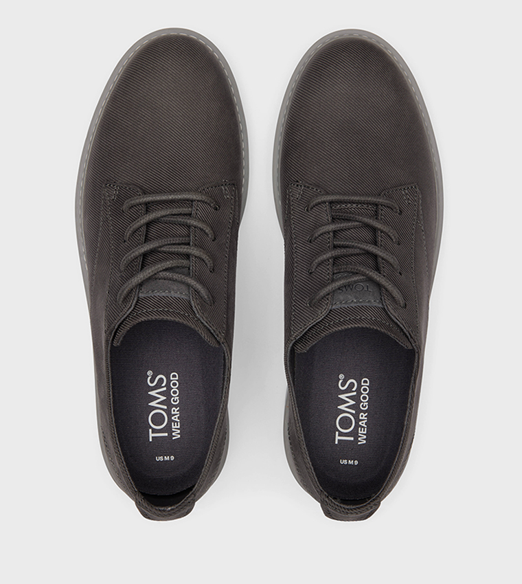 Buy Toms NAVI TRVL LITE Textured Casual Derby Shoes In Grey | 6thStreet UAE