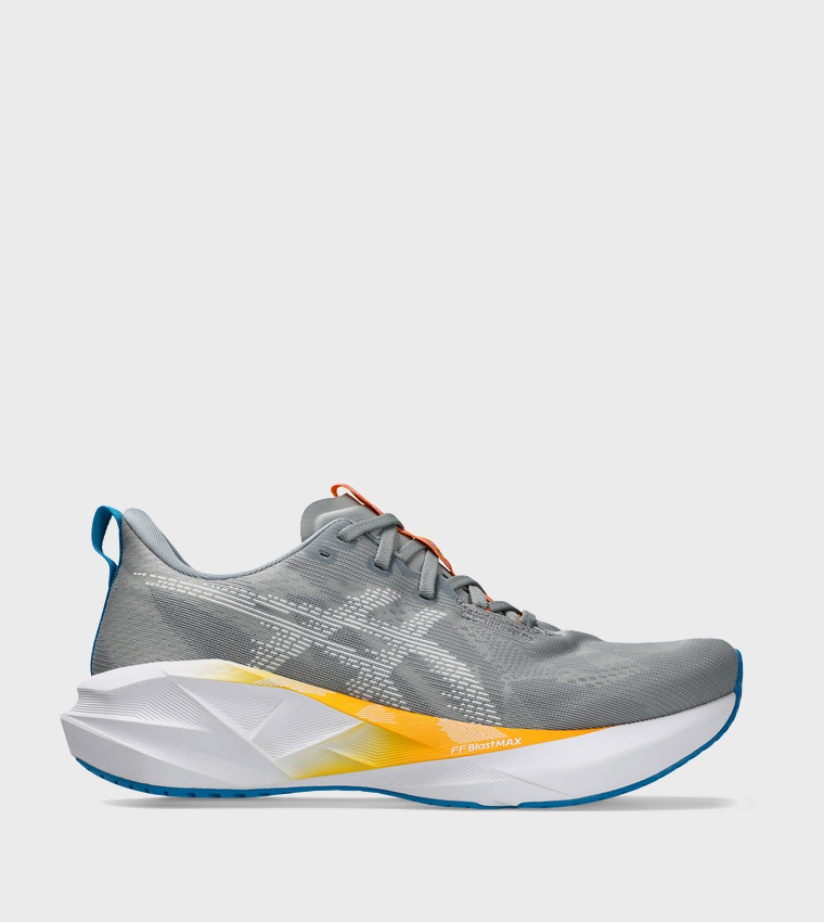 Buy Asics NOVABLAST 5 Running Shoes In Grey | 6thStreet Saudi Arabia