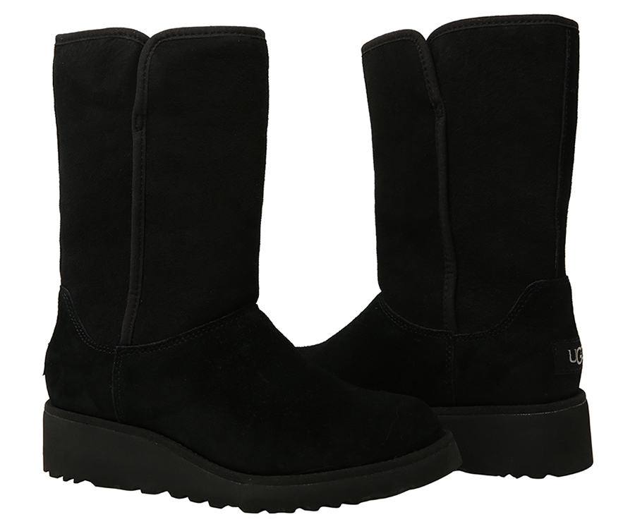 Buy Ugg Amie Boots Black In Black | 6thStreet Qatar