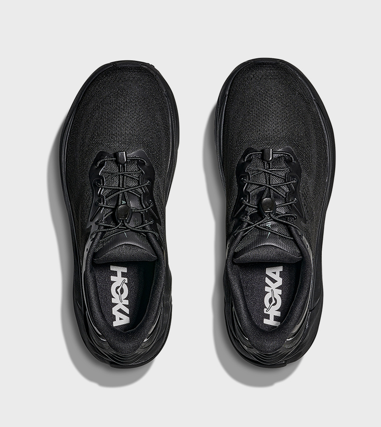 Buy Hoka ARAHI SR Textured Running Shoes In Black | 6thStreet Saudi Arabia