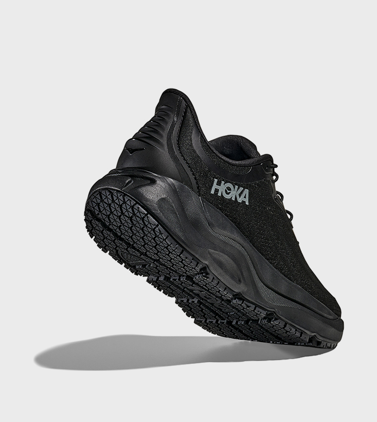 Buy Hoka ARAHI SR Textured Running Shoes In Black | 6thStreet Saudi Arabia