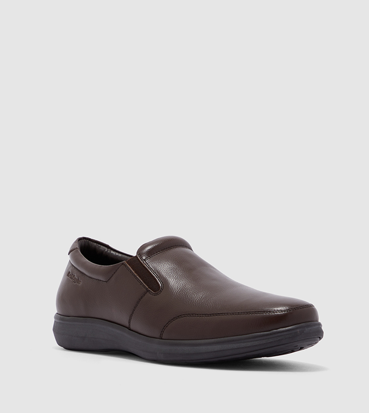 Buy Hush Puppies Style Leo Slipon Tan Leather In Brown | 6thStreet Bahrain