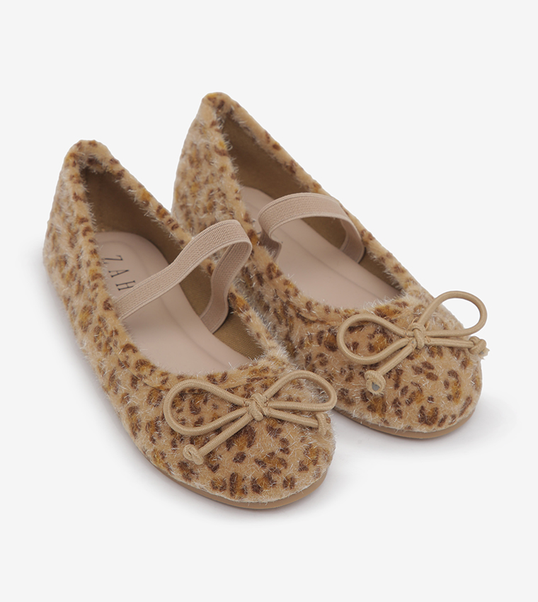 Buy ZAHA @ CCC Kids Teen Girls Shoes 17180 Beige In Brown | 6thStreet Qatar