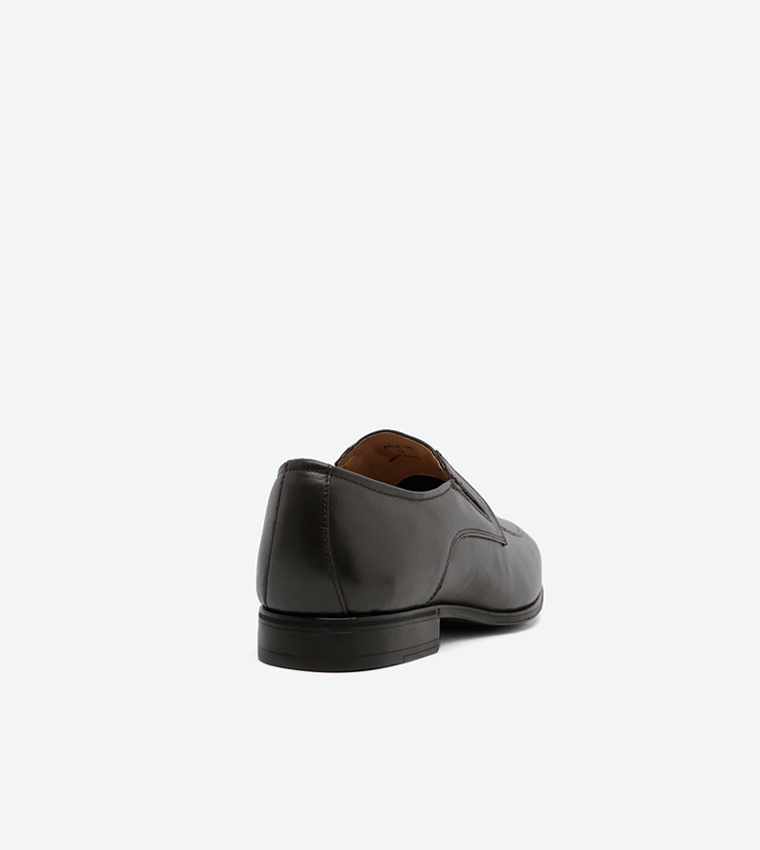 Buy ZAHA @ CCC Mens Footwear Formal Shoes Brown In Brown | 6thStreet Qatar
