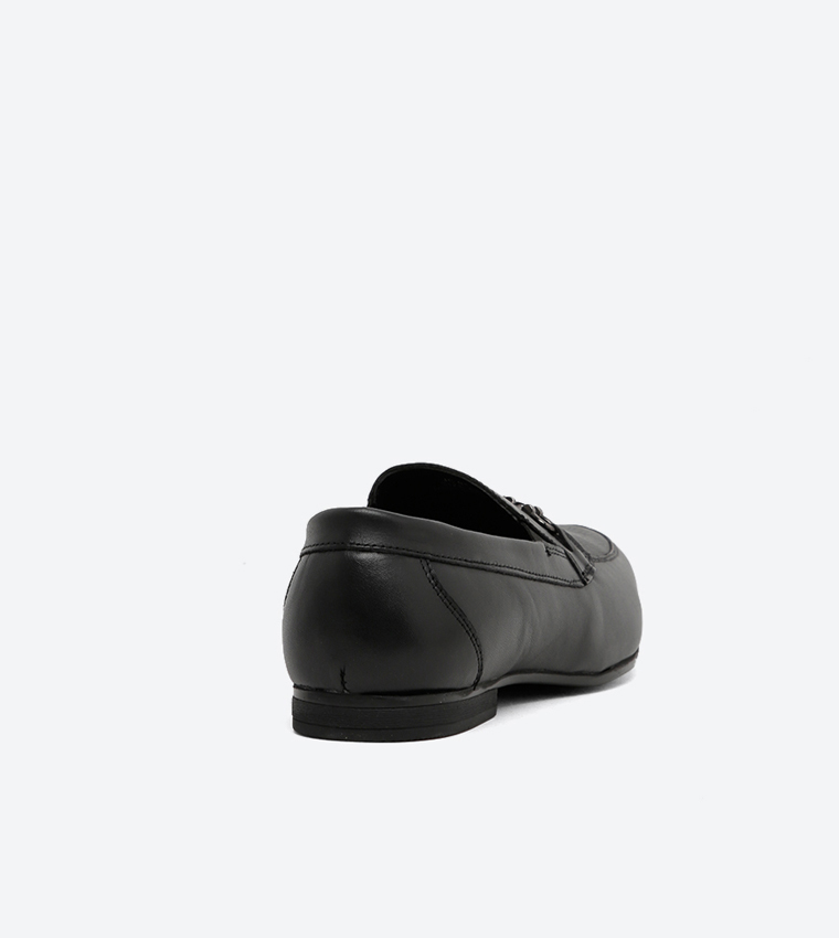 Buy ZAHA @ CCC Mens Footwear Formal Shoes Black In Black | 6thStreet Qatar