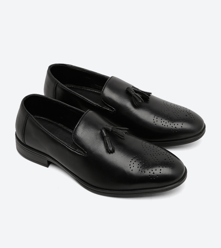 Buy ZAHA @ CCC Mens Footwear Formal Shoes Black In Black | 6thStreet Qatar