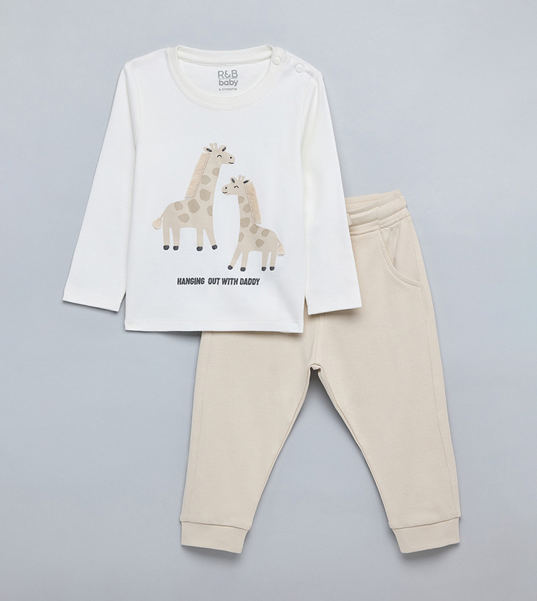 Buy R&B Embroidered Clothing Set In Ivory | 6thStreet Qatar