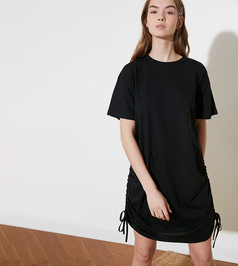 Buy Trendyol Pull Up Mini Dress In Black | 6thStreet Qatar