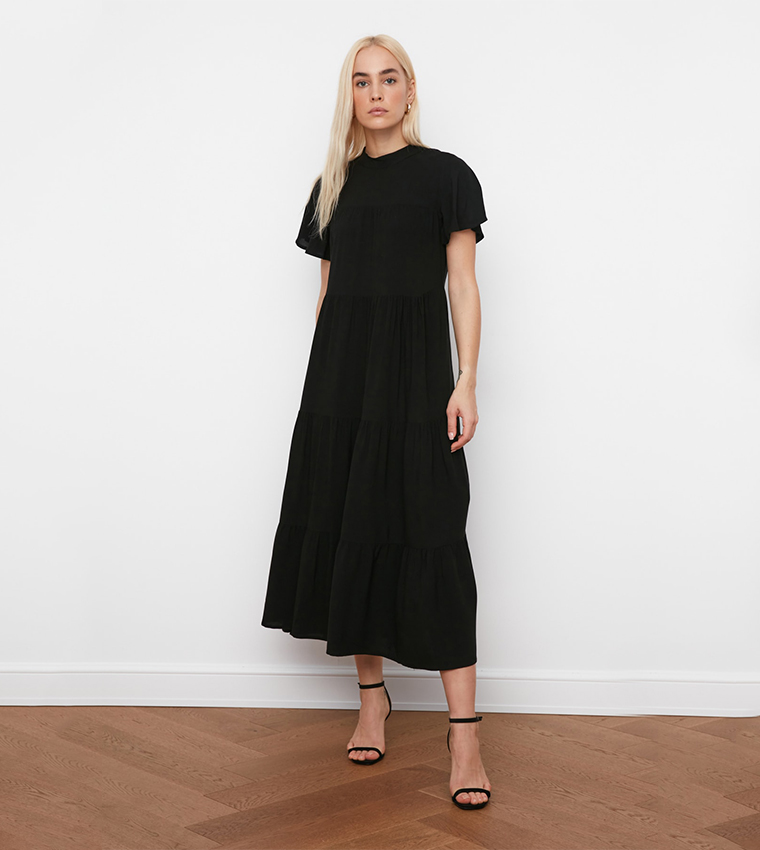 Buy Trendyol Wide Cut Dress In Black | 6thStreet Qatar
