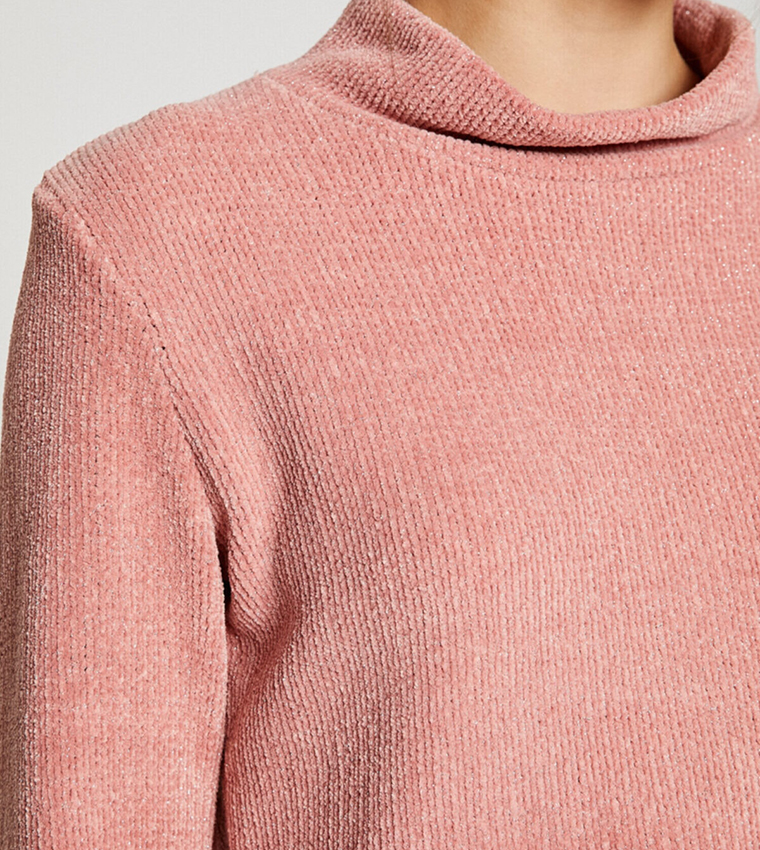 Buy Trendyol Shimmer Detailed Sweater In Pink | 6thStreet Qatar