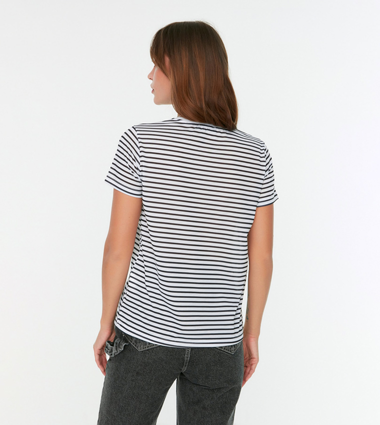 Buy Trendyol Striped Basic Knitted T Shirt In Black | 6thStreet Bahrain