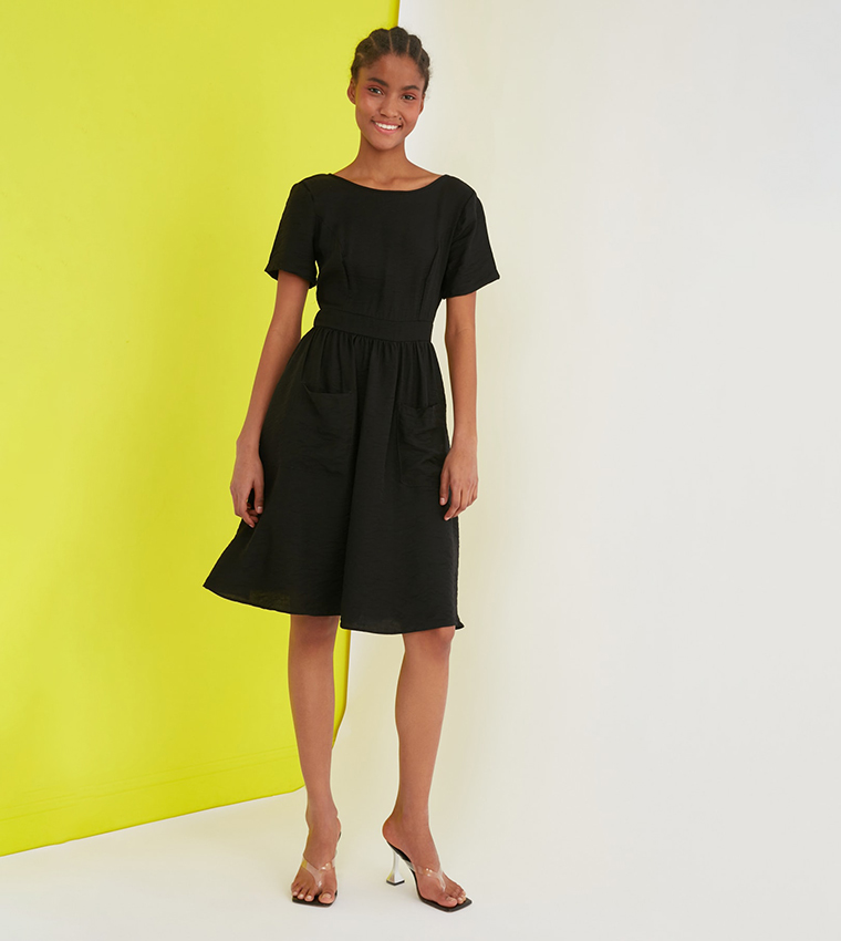 Buy Trendyol Pocket Detailed Dress In Black | 6thStreet Bahrain