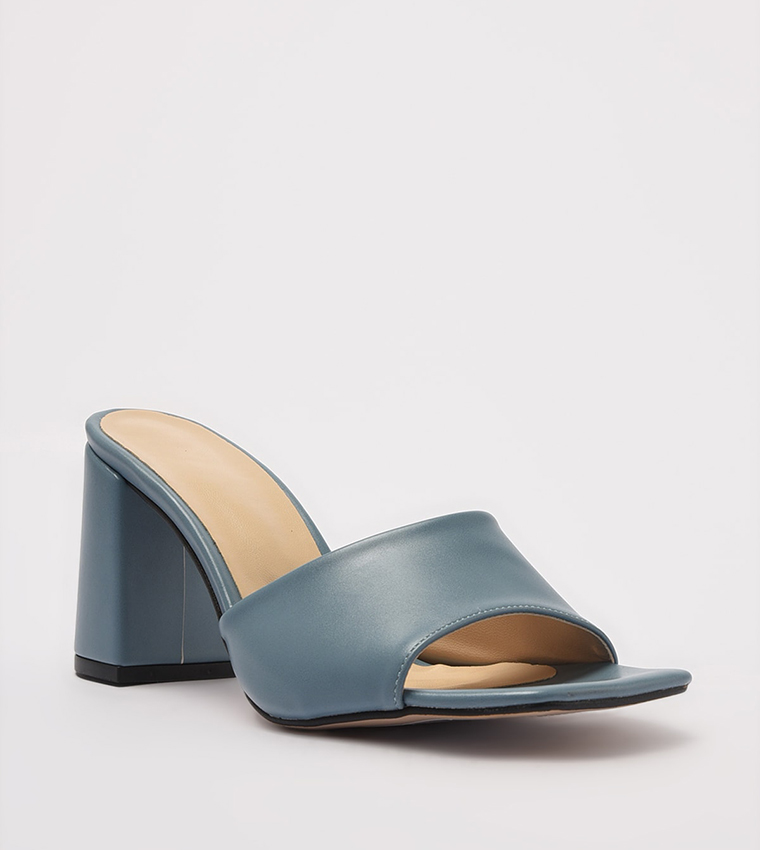 Buy Trendyol Classic Block Heels In Blue | 6thStreet Qatar