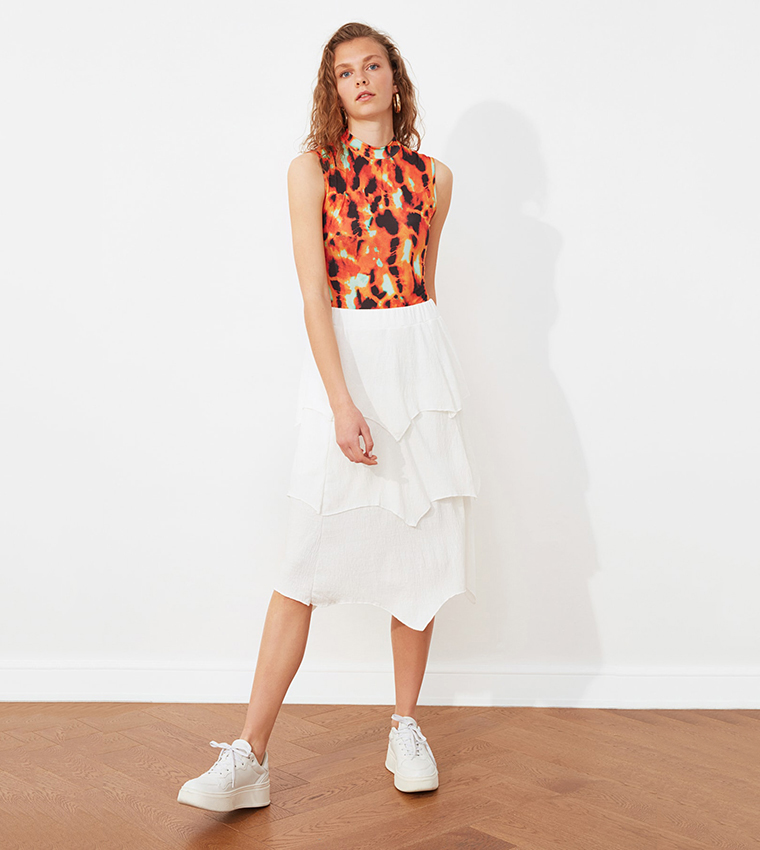 Buy Trendyol Asymmetric Layered Skirt In White | 6thStreet Qatar