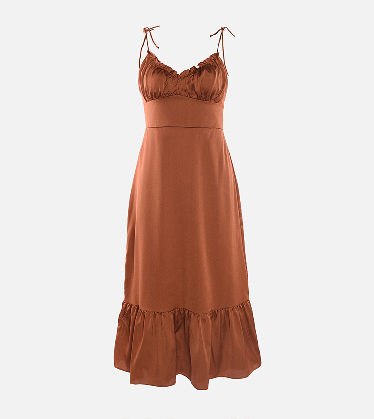 Buy Trendyol Cinnamon Gathered Dress In Brown | 6thStreet Qatar
