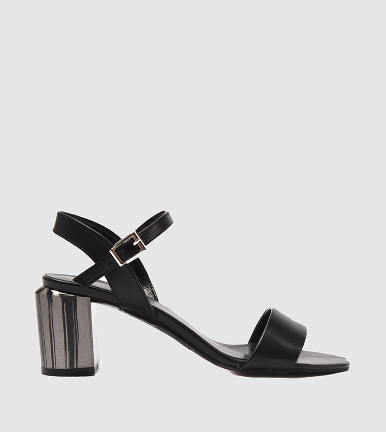 Buy Trendyol Classic Block Heel Sandals In Black | 6thStreet UAE