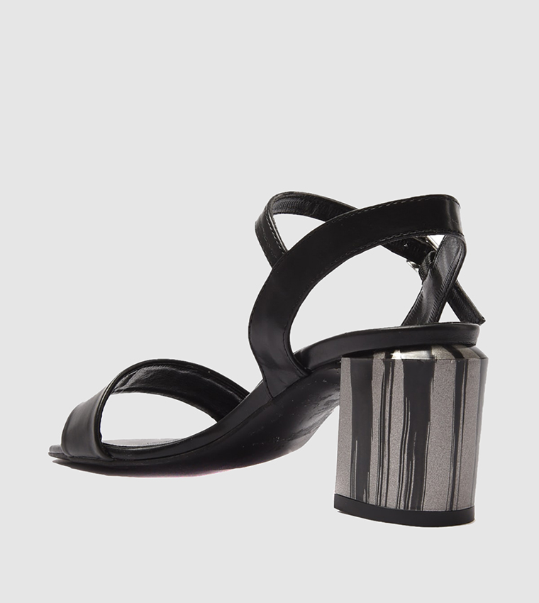 Buy Trendyol Classic Block Heel Sandals In Black | 6thStreet UAE