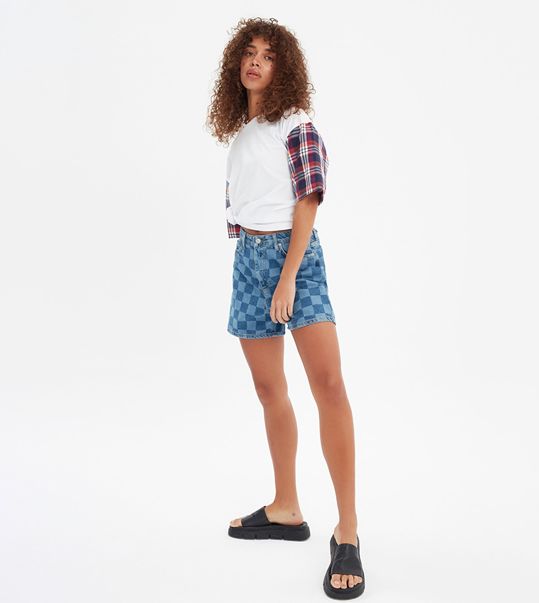 Buy Trendyol Checkered Denim Shorts In Blue | 6thStreet Kuwait