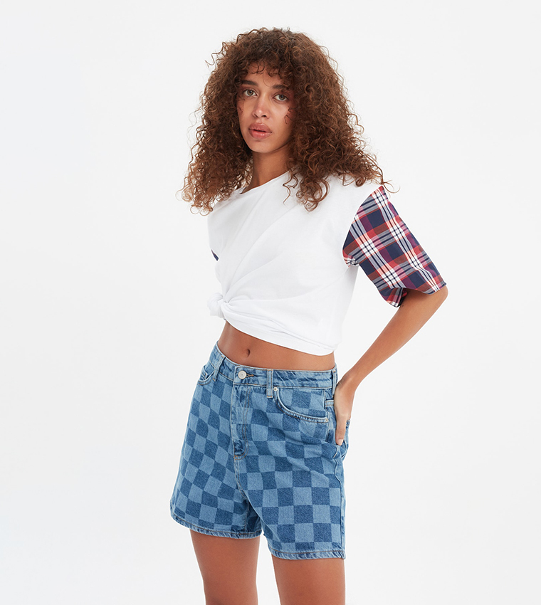 Buy Trendyol Checkered Denim Shorts In Blue | 6thStreet Kuwait