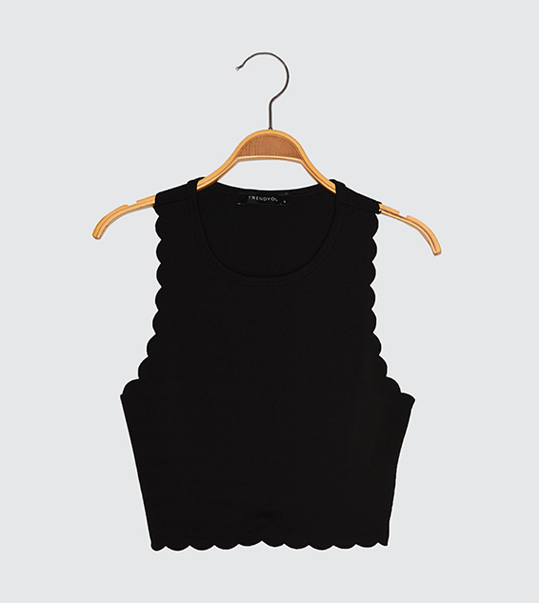 Buy Trendyol Basic Sports Bra In Black | 6thStreet Oman