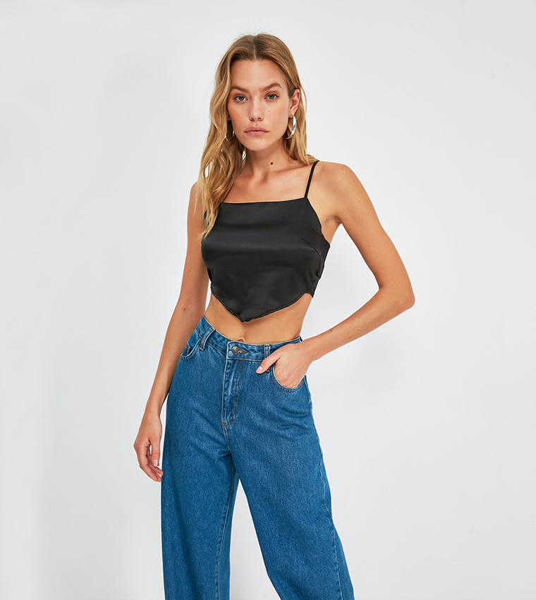 Buy Trendyol Body Fit Crop Top In Black | 6thStreet UAE