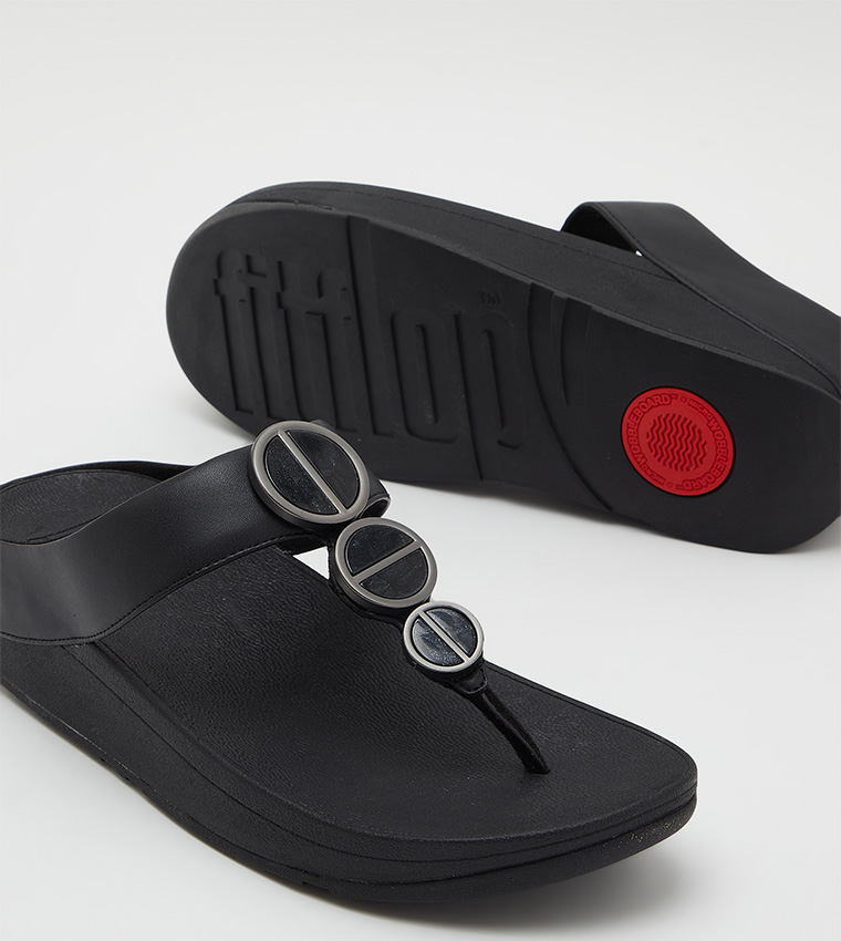 Buy FitFlop Halo Metallic Trim Toe Post Sandals In Black | 6thStreet UAE