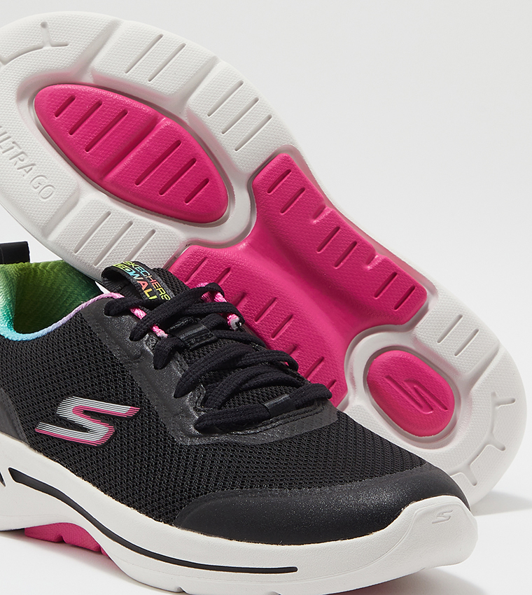 Buy Skechers GO WALK ARCH FIT Walking Shoes In Black | 6thStreet UAE