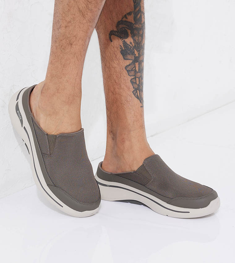Buy Skechers Mesh Platform Clogs In Taupe | 6thStreet Saudi Arabia