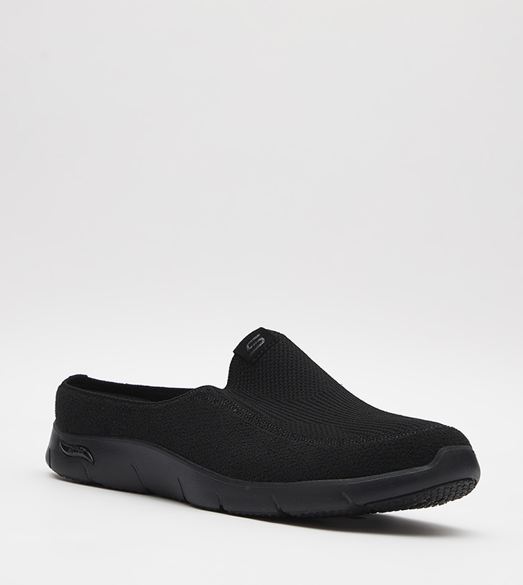 Buy Skechers ARCH FIT REFINE Clogs In Black | 6thStreet UAE
