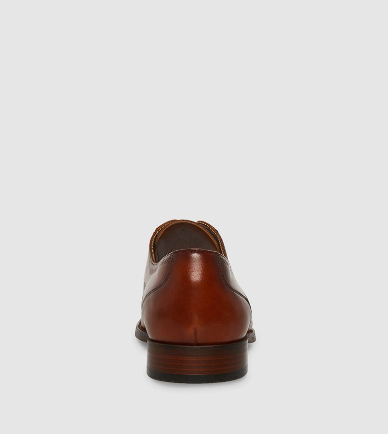 Buy Steve Madden ETHAN Almond Toe Derby Shoes In Brown | 6thStreet ...