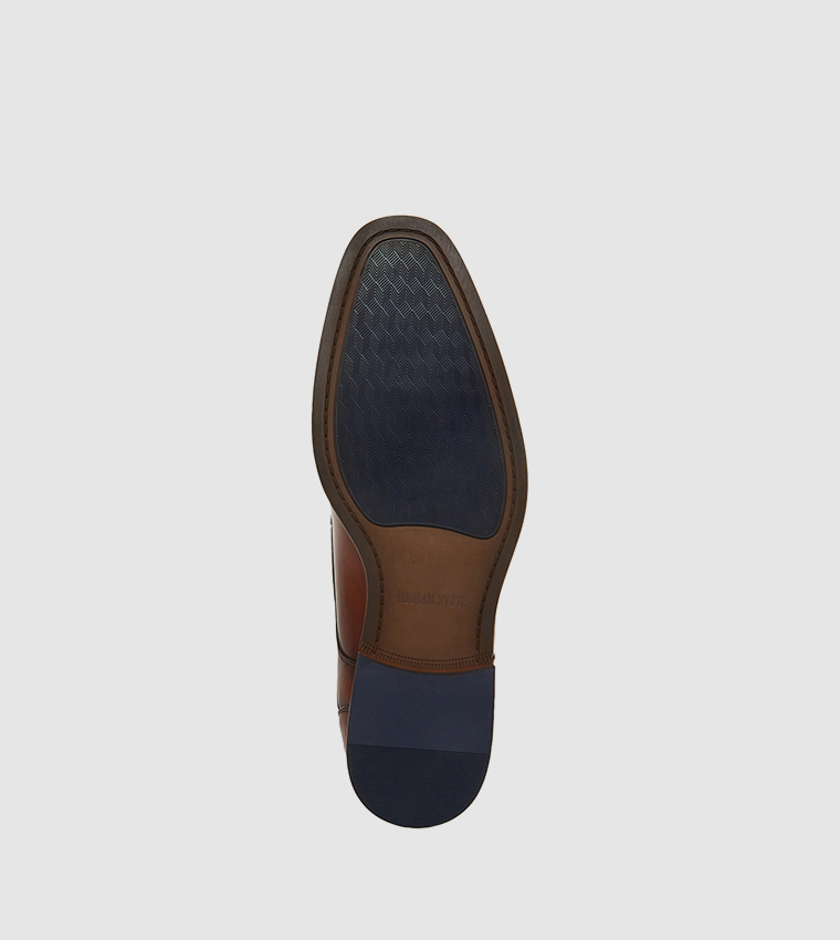 Buy Steve Madden ETHAN Almond Toe Derby Shoes In Brown | 6thStreet ...