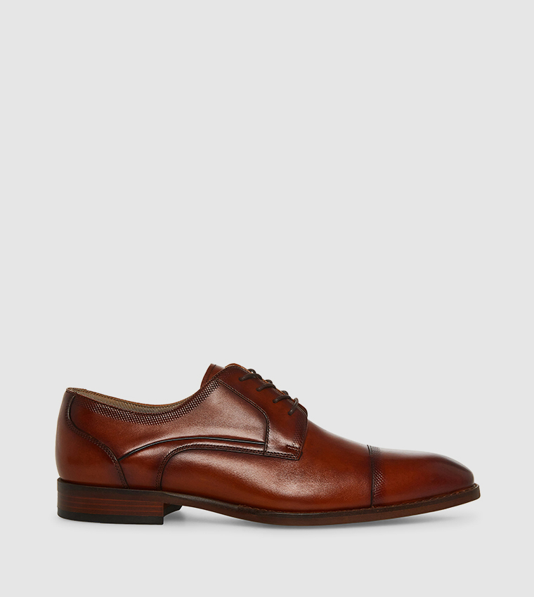 Buy Steve Madden ETHAN Almond Toe Derby Shoes In Brown | 6thStreet ...