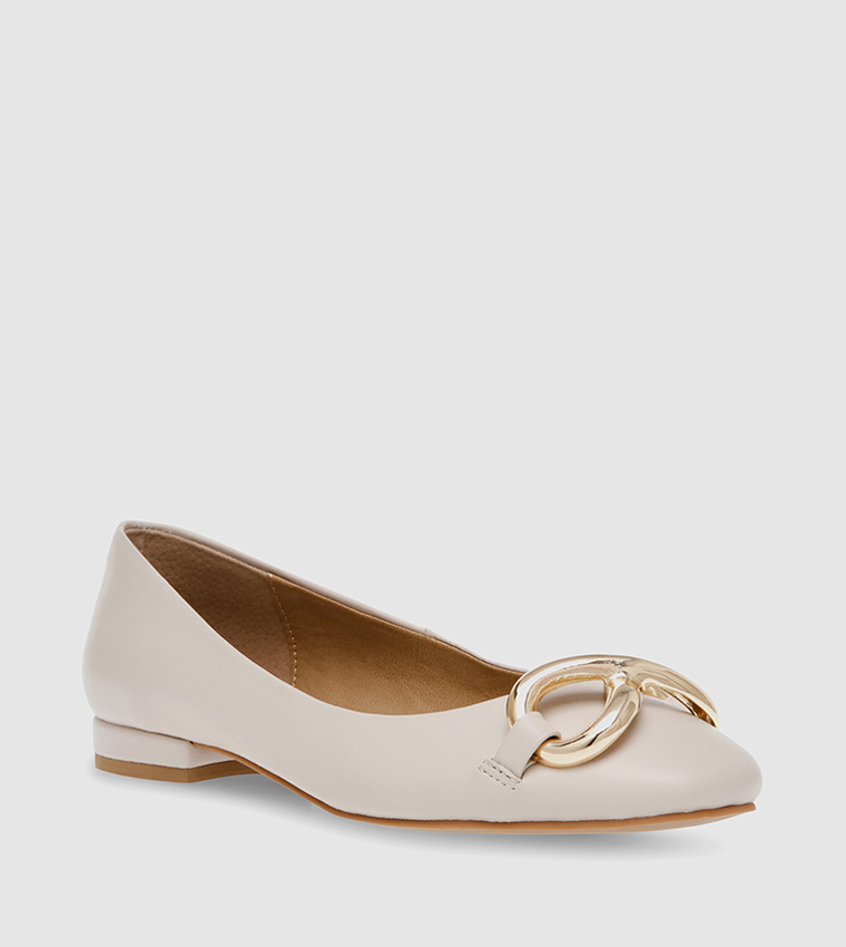 Buy Steve Madden GRACYN Metal Accent Bow Detail Ballerinas In OFF WHITE ...