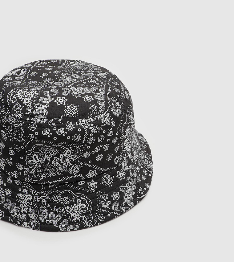 Buy Ardene Classic Bucket Hat In Black | 6thStreet Kuwait