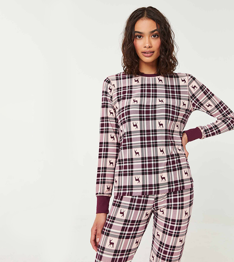 Buy Ardene Reindeer Plaid Super Soft Pyjama Set In Multiple Colors ...