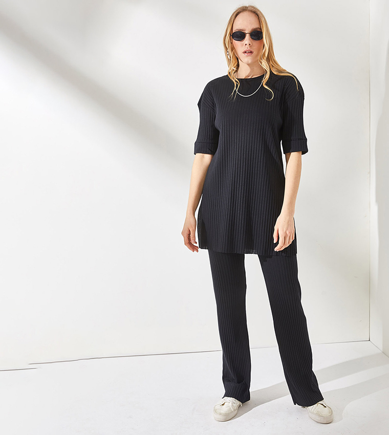 Buy Olalook Ribbed Tunic And Bottom Set In Black | 6thStreet UAE