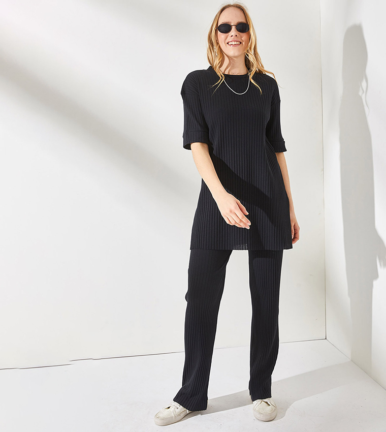 Buy Olalook Ribbed Tunic And Bottom Set In Black | 6thStreet UAE