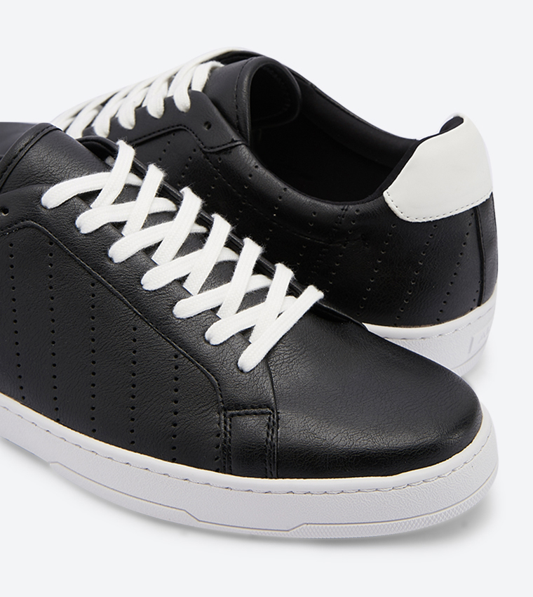 Buy Aldo Karessi Sneakers Black 20210201 KARESSI In Black | 6thStreet Qatar