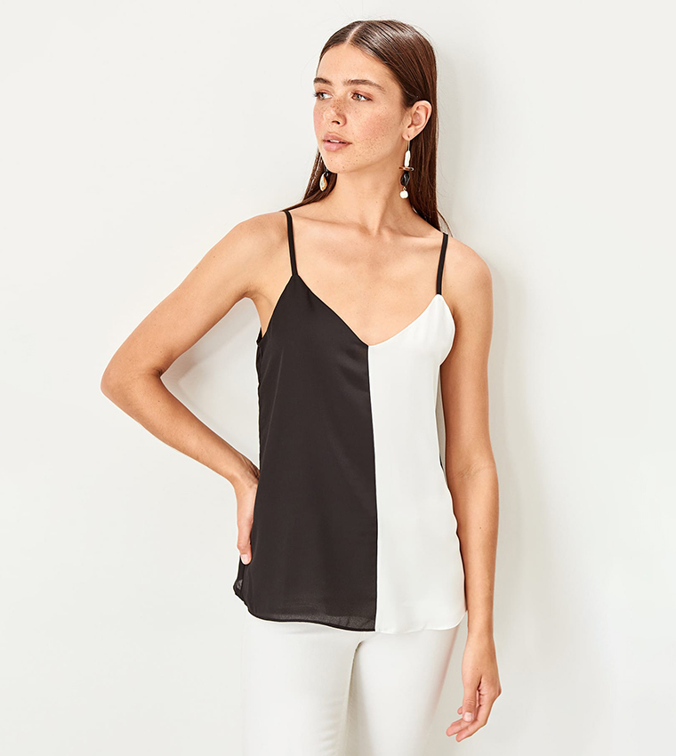 Buy Trendyol Colorblocked A Line Top In Black | 6thStreet UAE