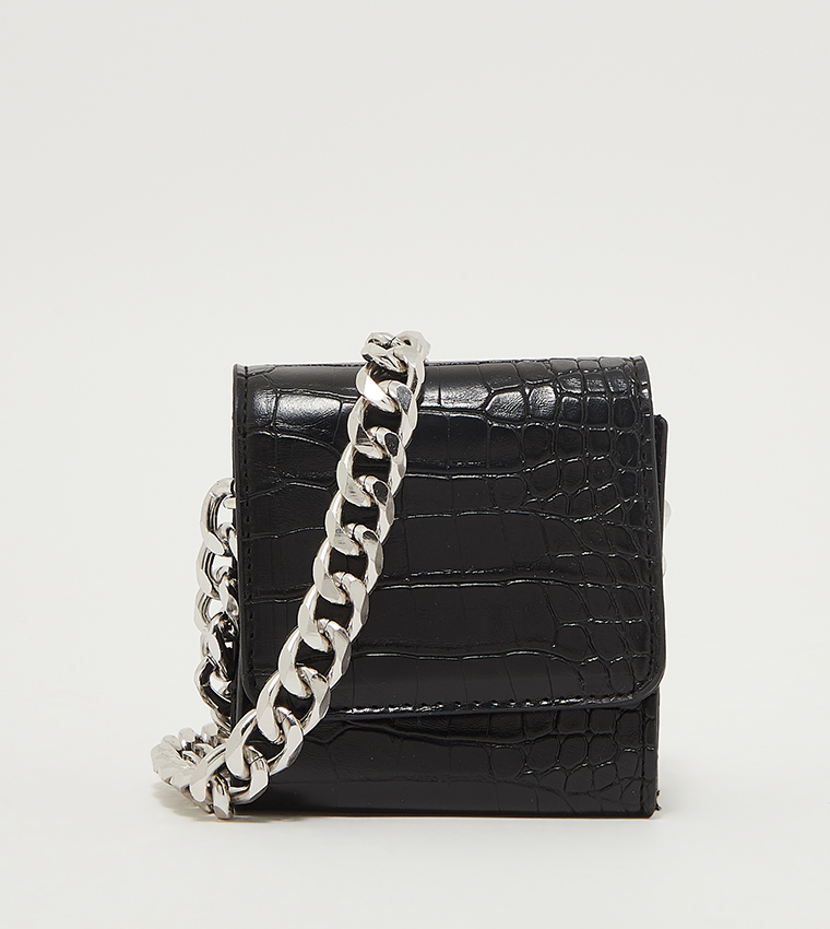 Buy Ardene Mini Chain Strap Crossbody Wallet In Black | 6thstreet Saudi ...