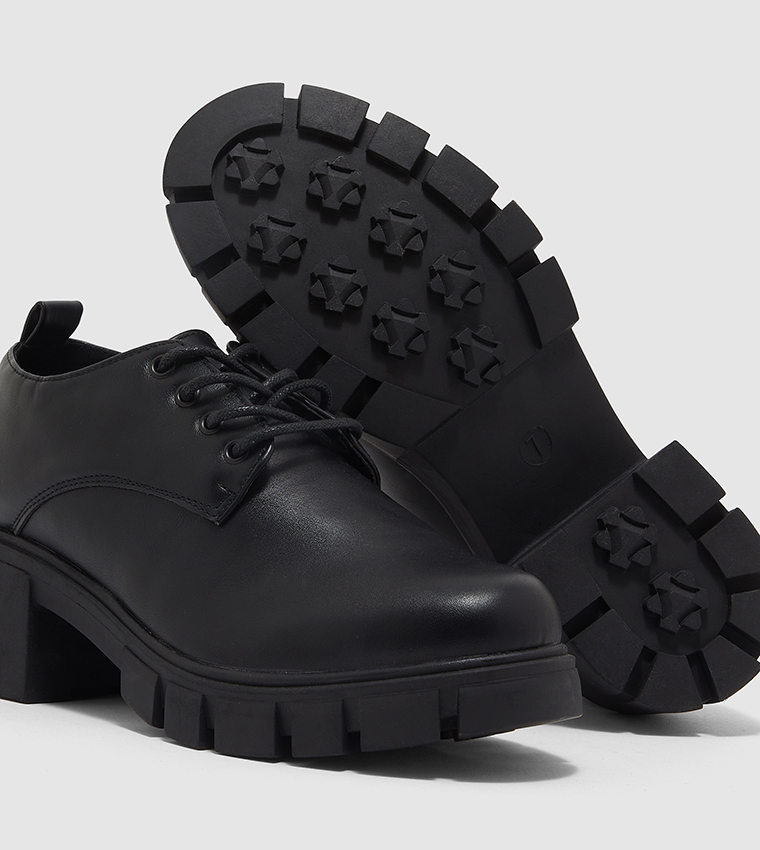 Buy Ardene Chunky Lug Sole Oxford Shoes In Black | 6thStreet UAE