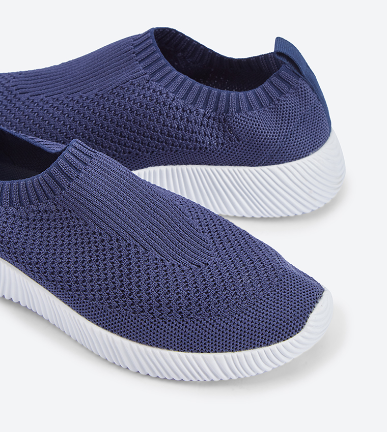 Buy R&B Round Toe Slip Ons Running Shoes Navy 2116 In Navy | 6thStreet ...