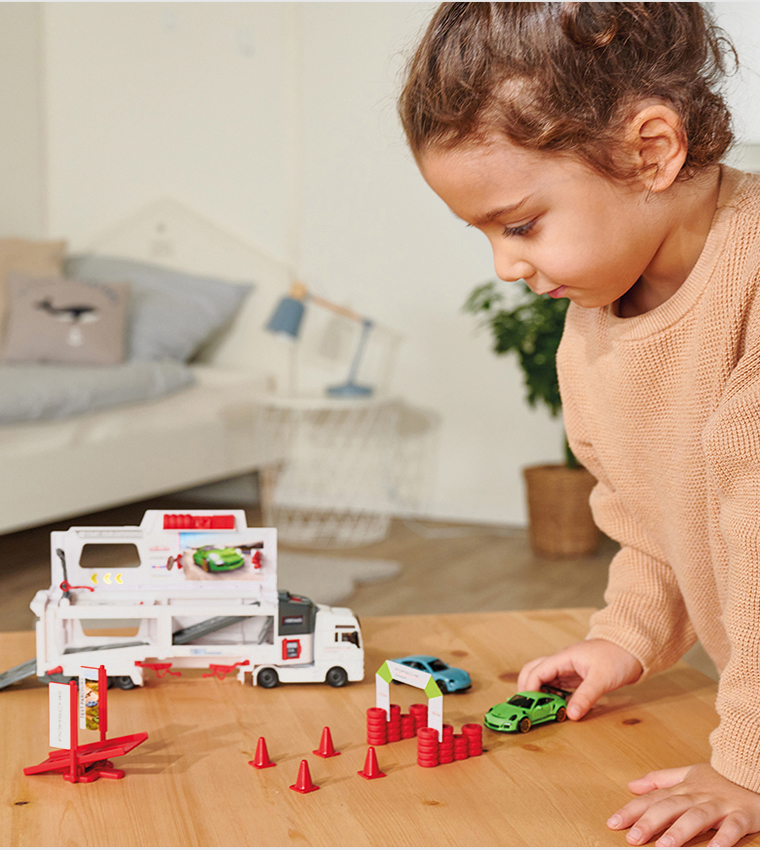 Buy DIE CAST PLAYSET @ MAJORETTE Man Tgx Truck Porsche Experience+ 2 ...