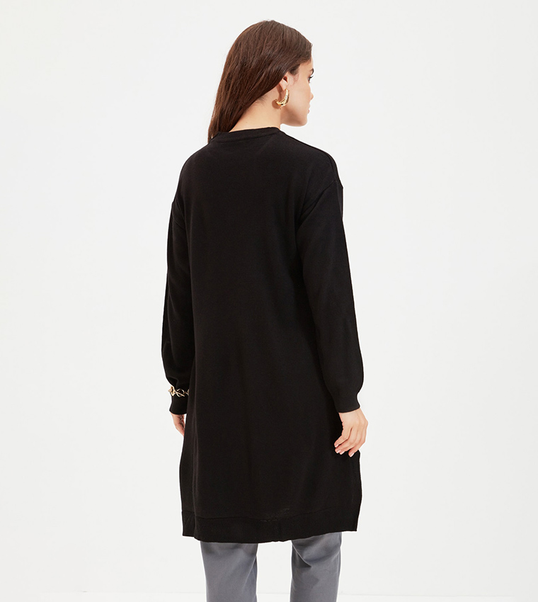 Buy Trendyol Relaxed Fit Ribbed Sweater In Black | 6thStreet Qatar