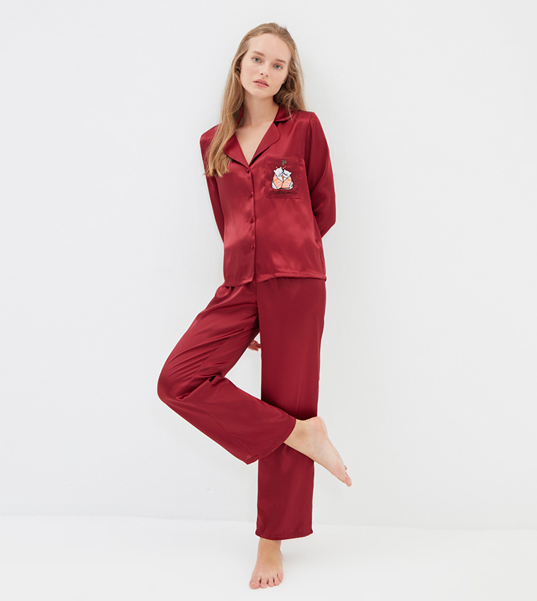Buy Trendyol Embroidery Satin Woven Pajamas Set In Maroon | 6thStreet ...